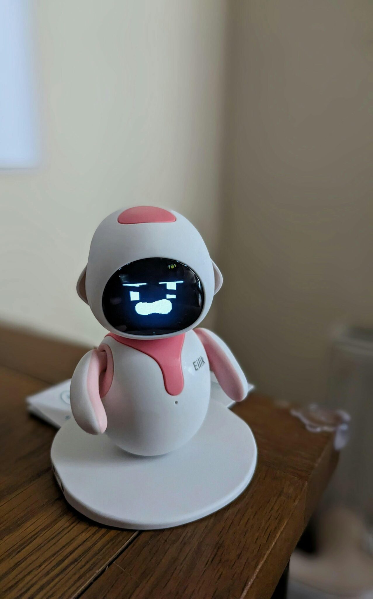 Eilik - Eilik Robot Official